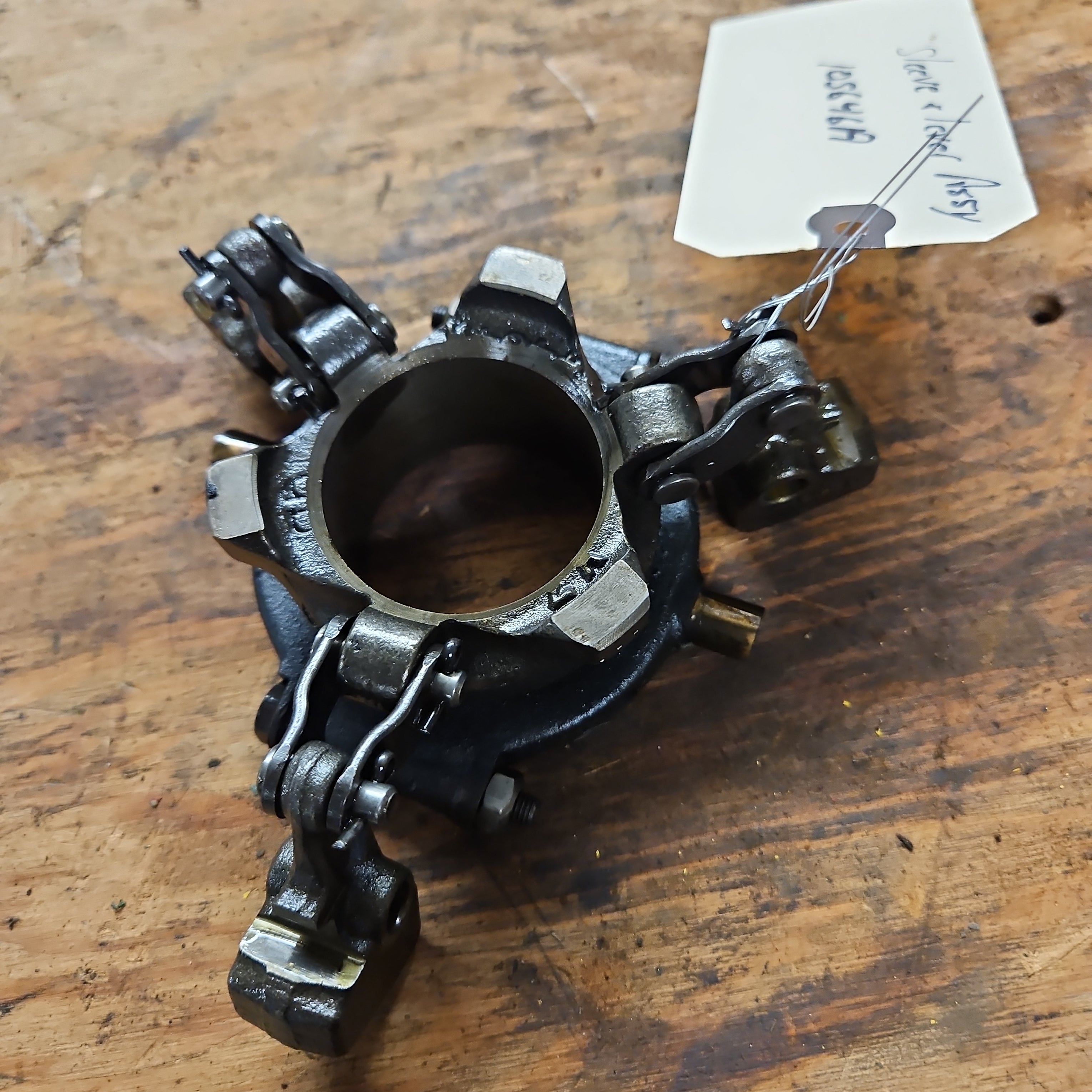 Sleeve & Lever Assembly – A&M Tractor Salvage & Parts