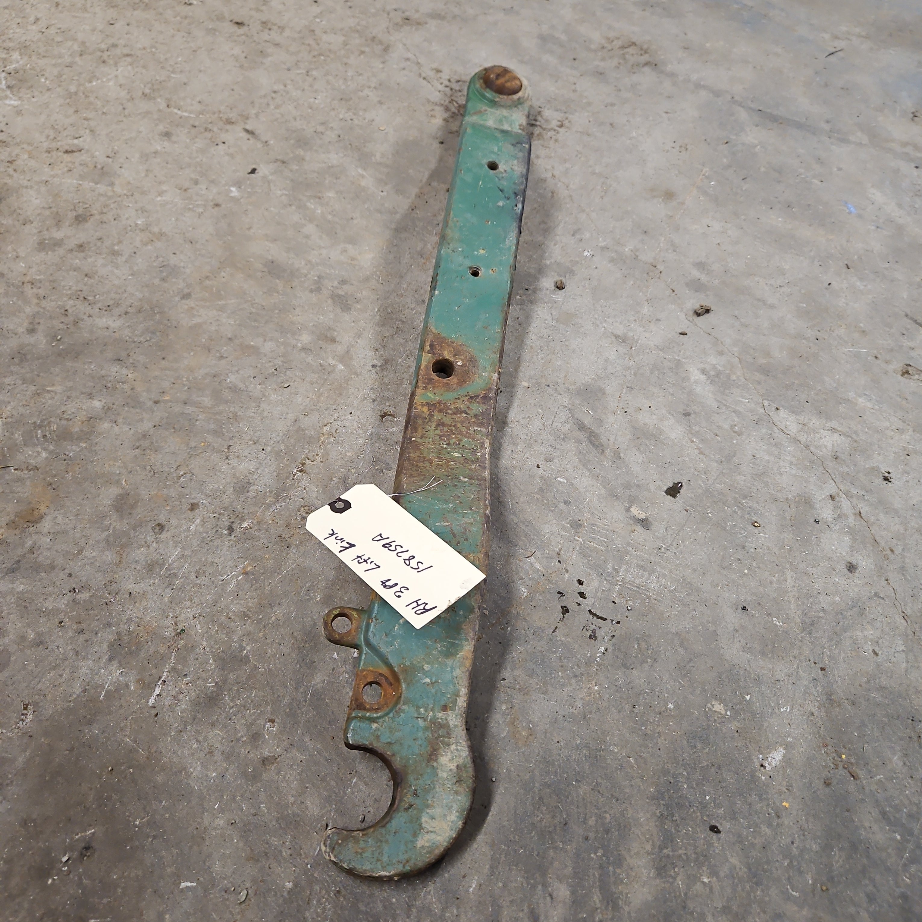 RH 3 Point Lift Link – A&M Tractor Salvage & Parts
