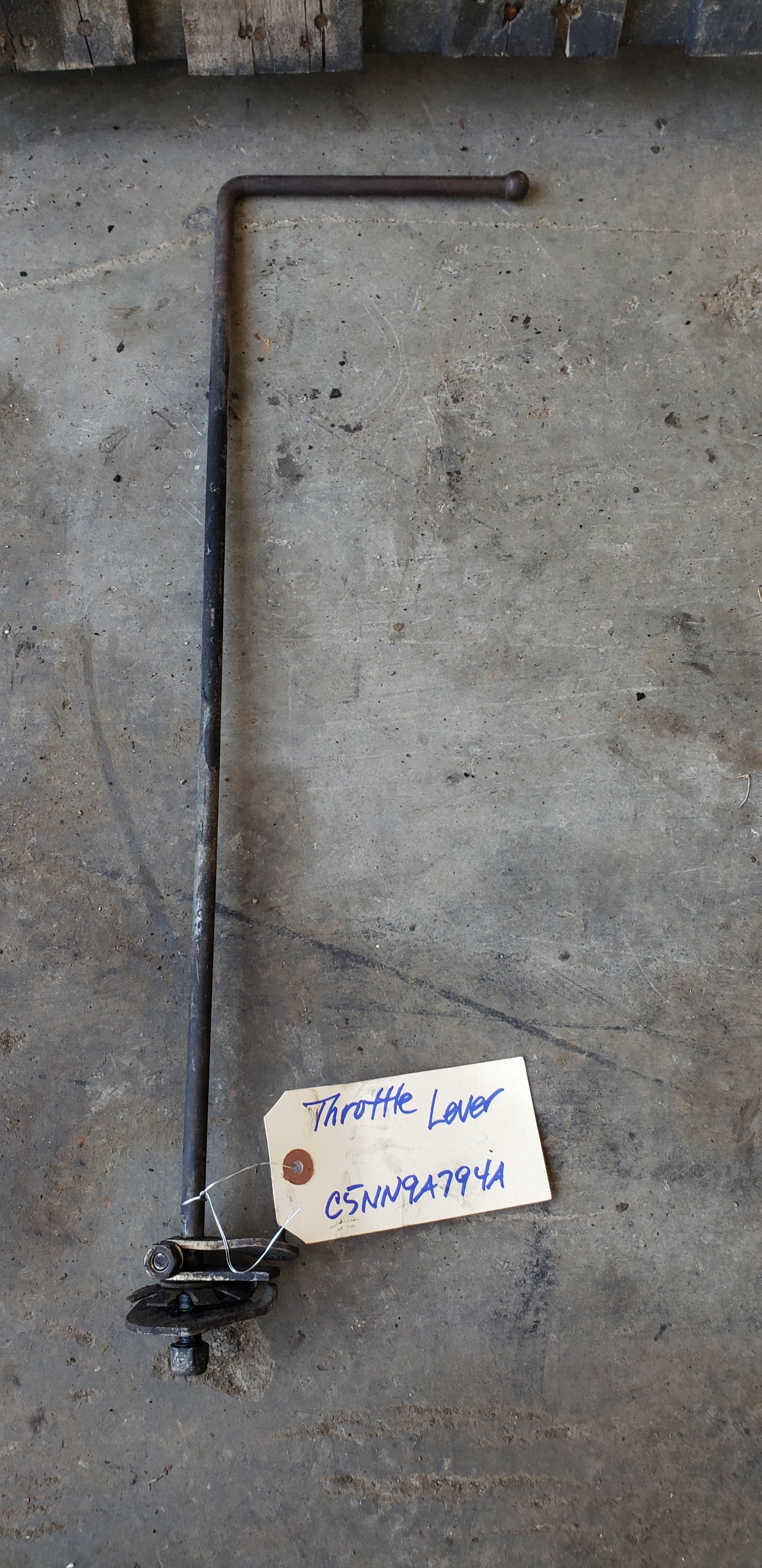 Throttle Lever – A&M Tractor Salvage & Parts