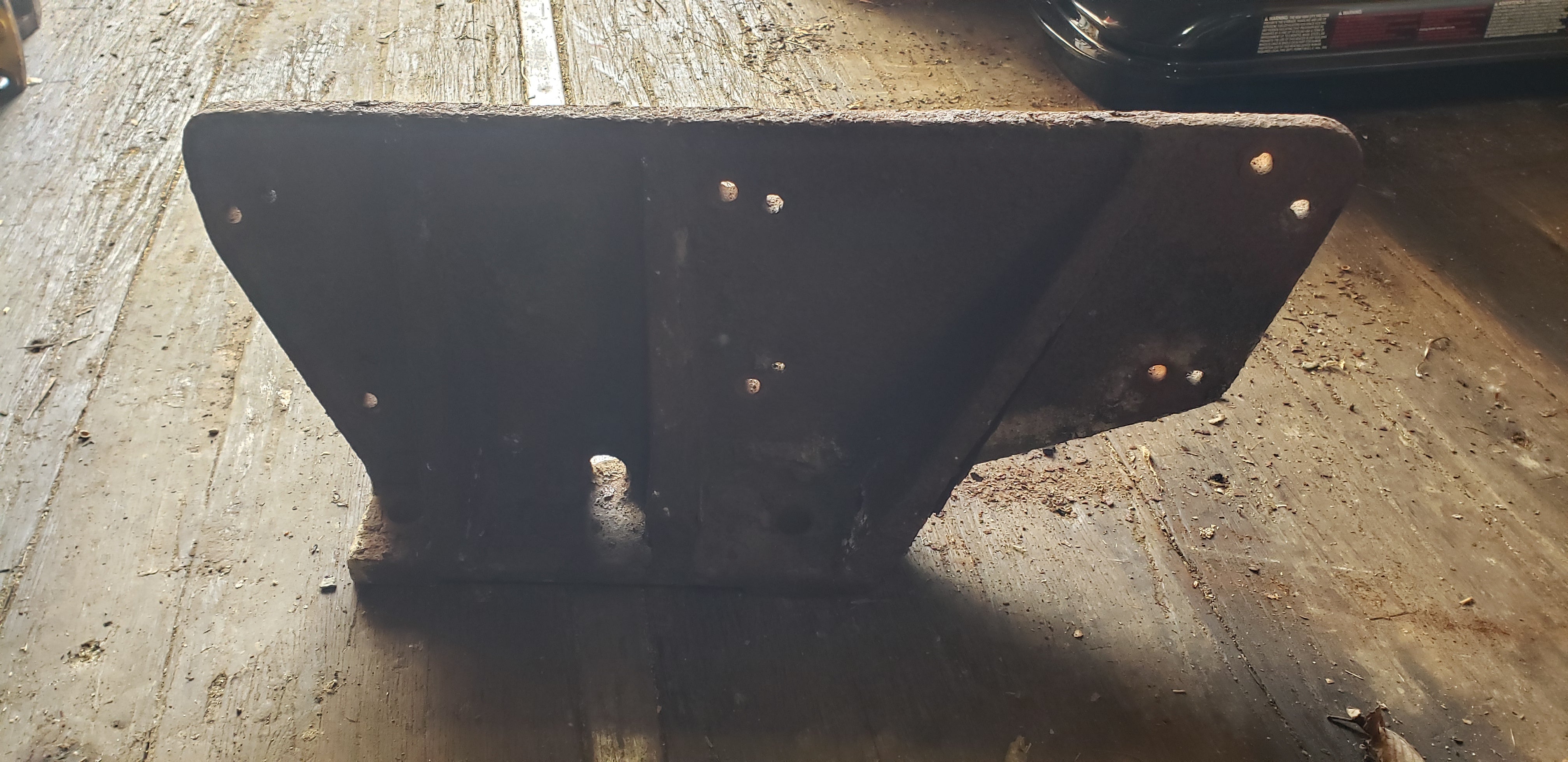 Fender Bracket, Left – A&M Tractor Salvage & Parts